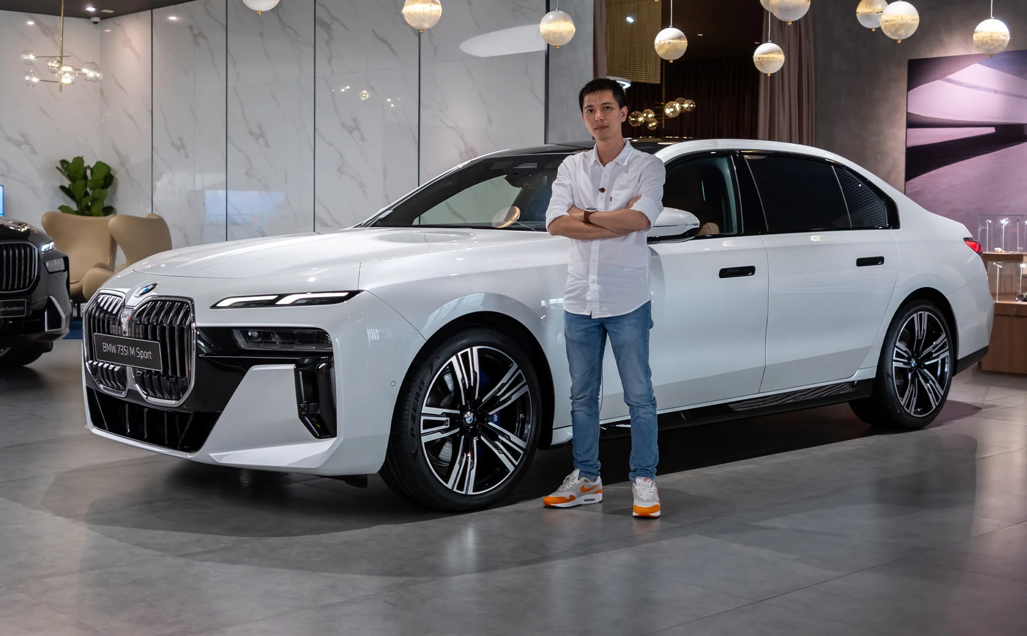 Giá xe BMW 735i M sport G70 hôm nay